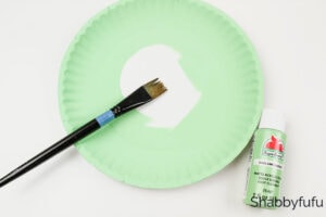 Paper Plate Craft - Make A Flower Wreath - shabbyfufu.com