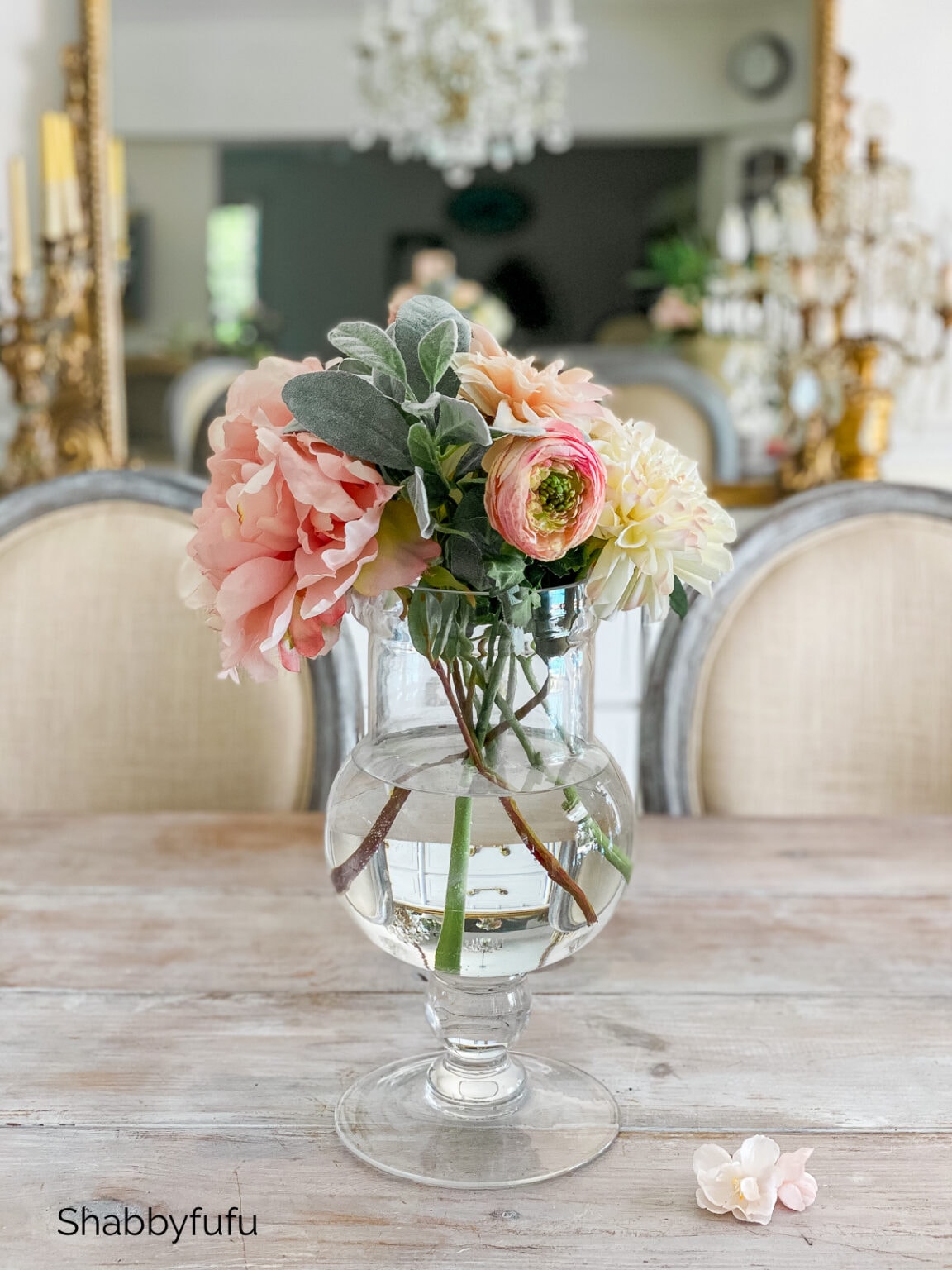 10 Tips For Making Realistic Faux Flower Centerpieces - shabbyfufu.com