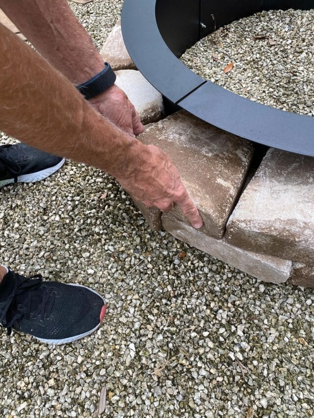 How To Build An Outdoor Fire Pit With A Cover - shabbyfufu.com