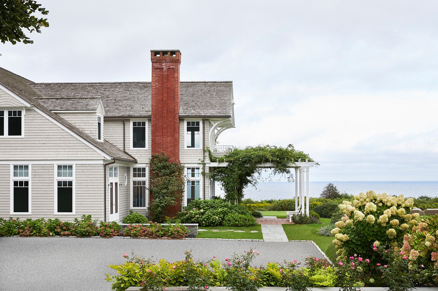 Gorgeous Beach-Style: Newport Home Tour - shabbyfufu.com