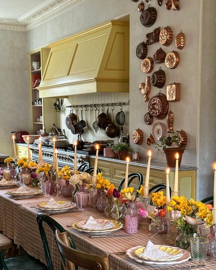 Vintage Maximalism: 13 Examples To Embrace This Eclectic Trend ...