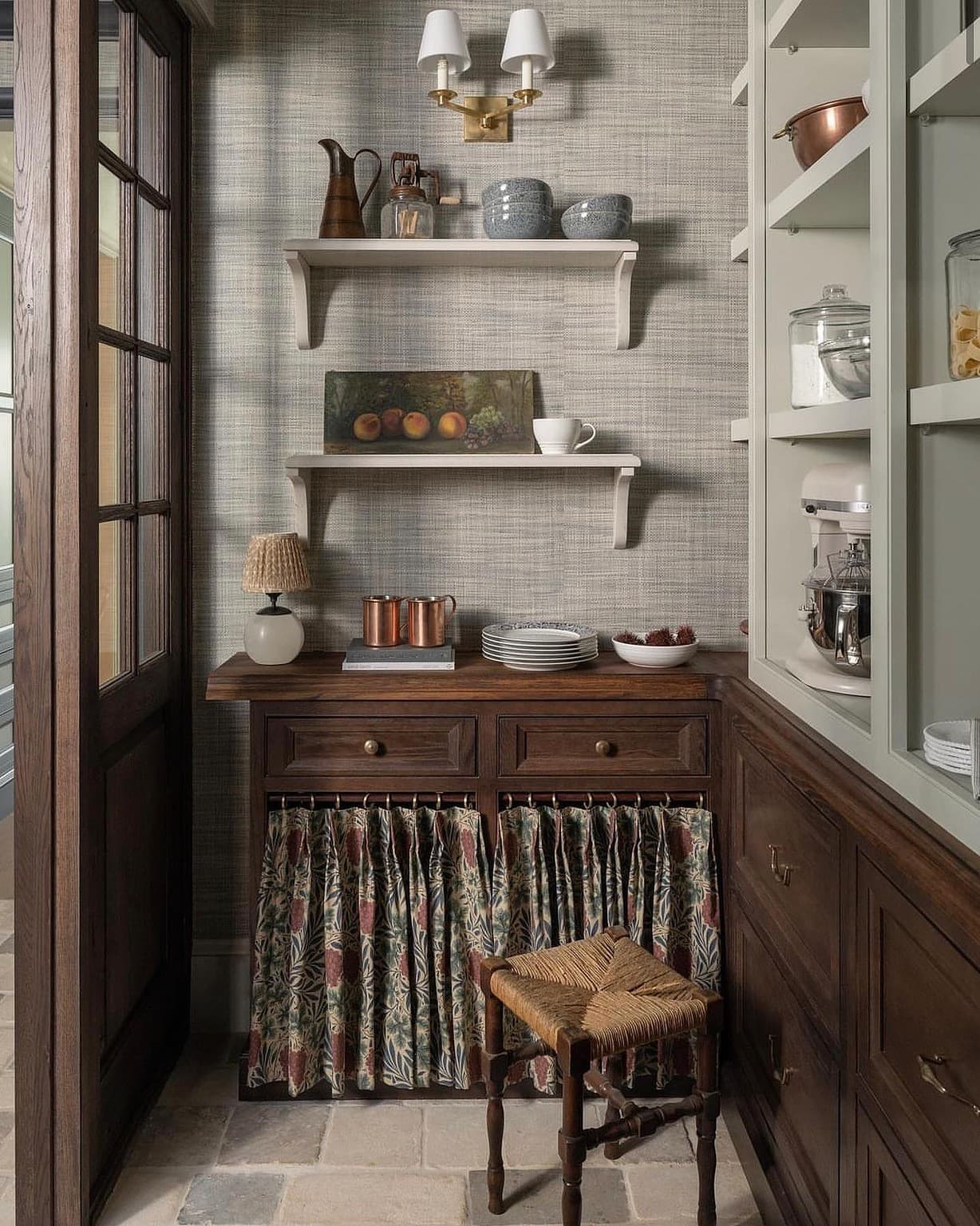 Timeless Allure: Exploring Old Homes and Their Unique Style (10 ...