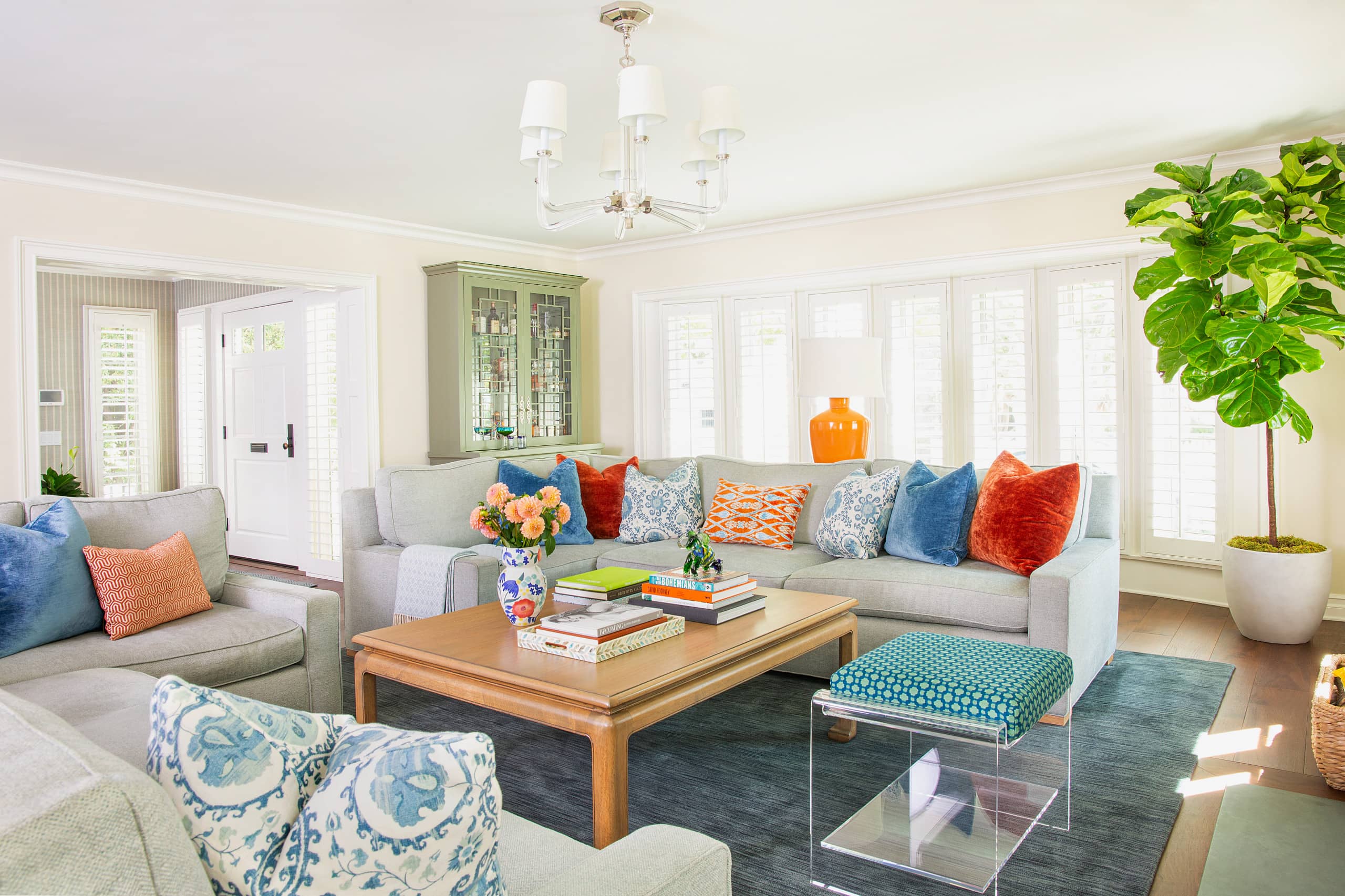 Empty Nest Retreat Home Tour: Jubilant Cheery Beach Style - shabbyfufu.com
