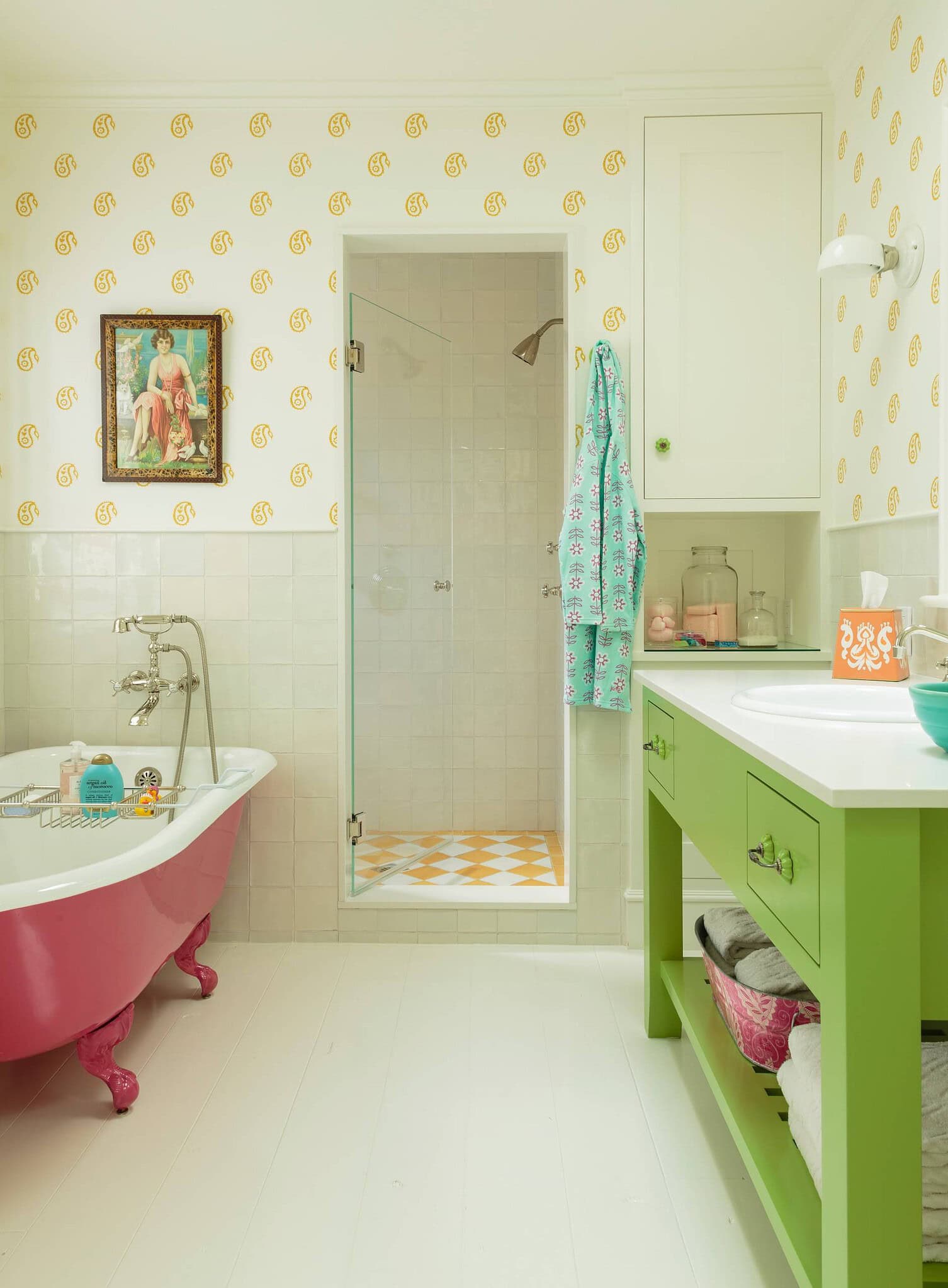 Bright English Beach Cottage Style In California - Home Tour ...