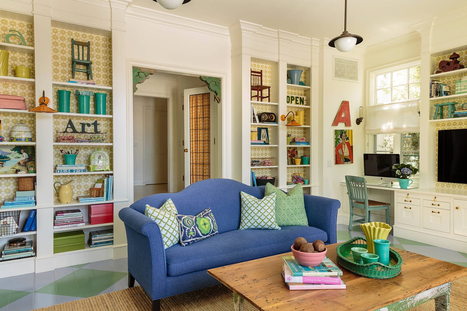 Bright English Beach Cottage Style In California - Home Tour ...