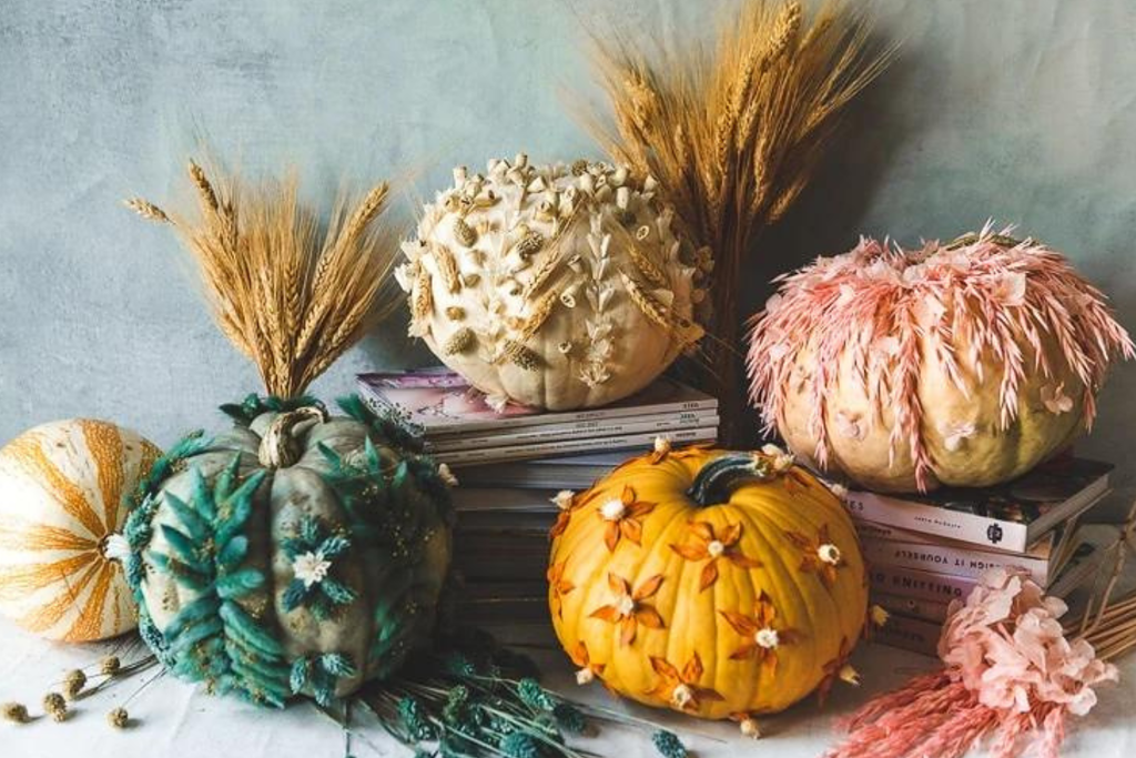 11 Creative No Carve Pumpkin Decorating Ideas - shabbyfufu.com