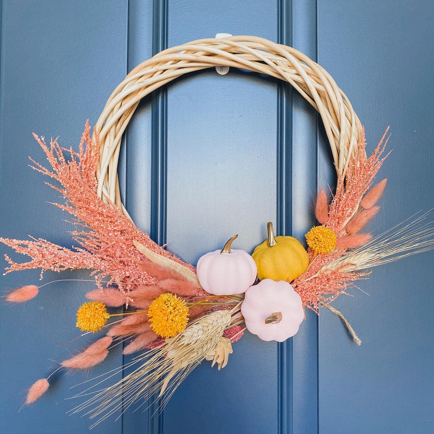 Affordable Fall Decor: Dollar Store Finds & Inspiration You’ll Love ...