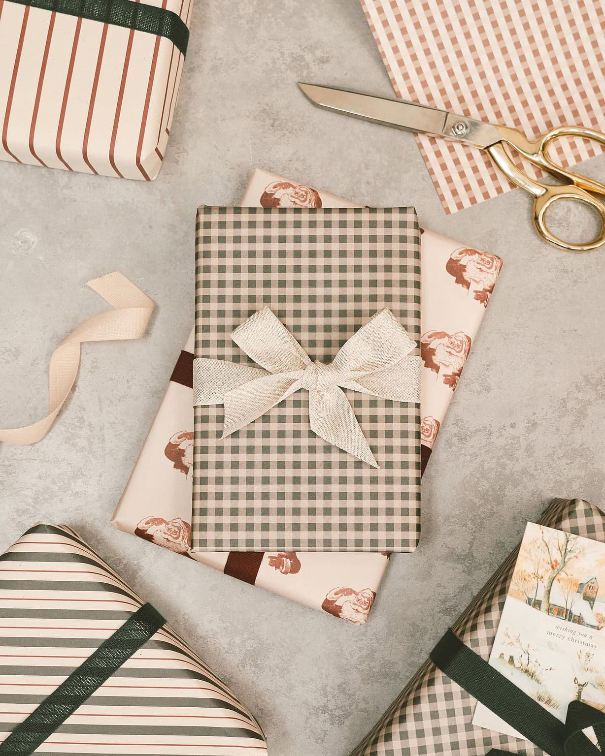 Wrap It in Style: Exploring the Gift Wrapping Aesthetic Trend ...