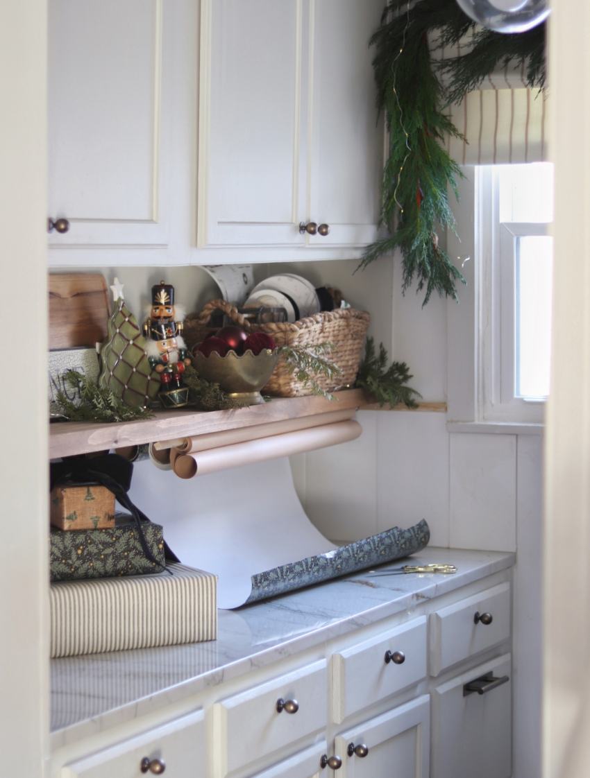 Tidy Up Your Holidays: Organizing Your Gift Wrapping Station ...