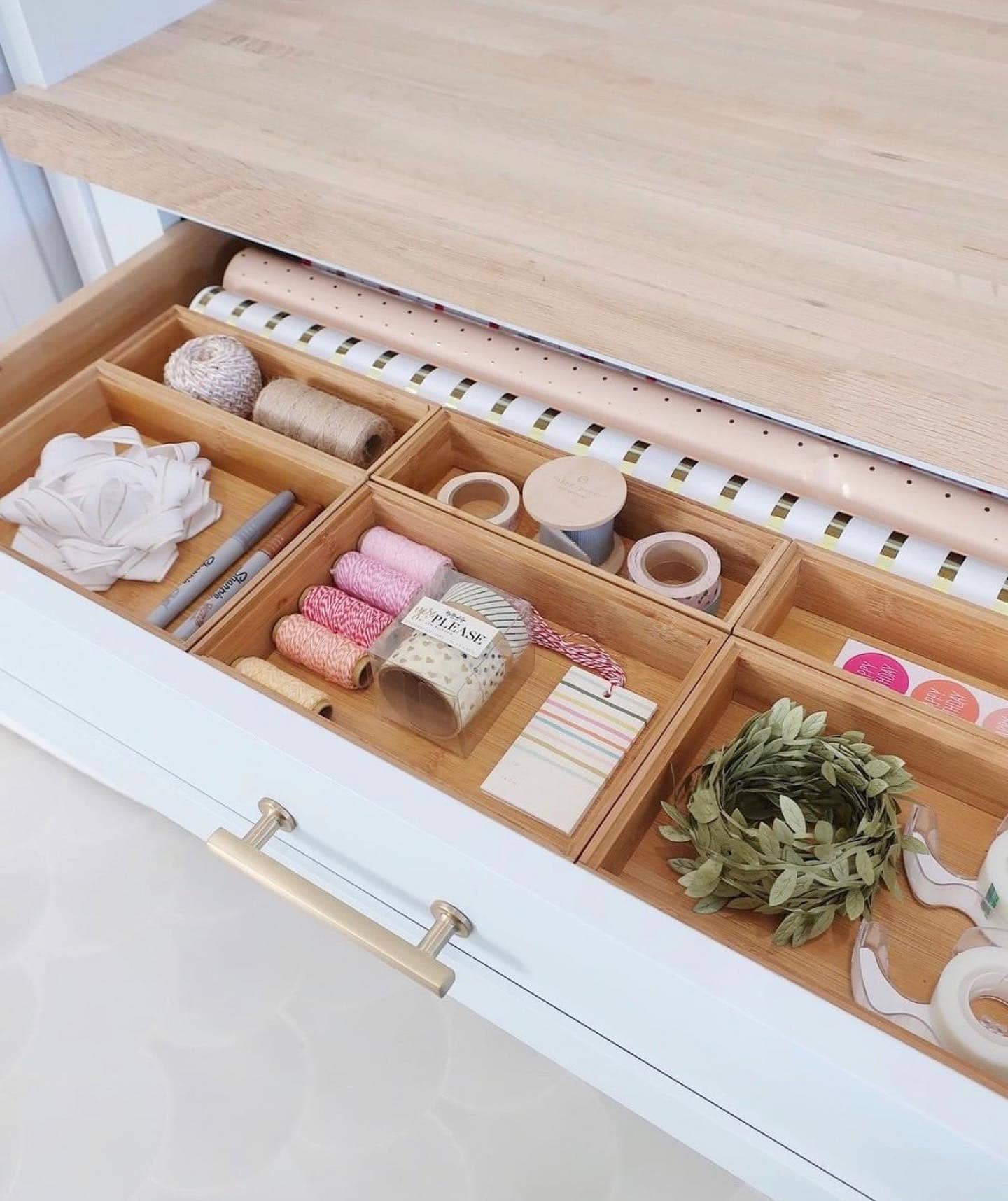 Tidy Up Your Holidays: Organizing Your Gift Wrapping Station ...